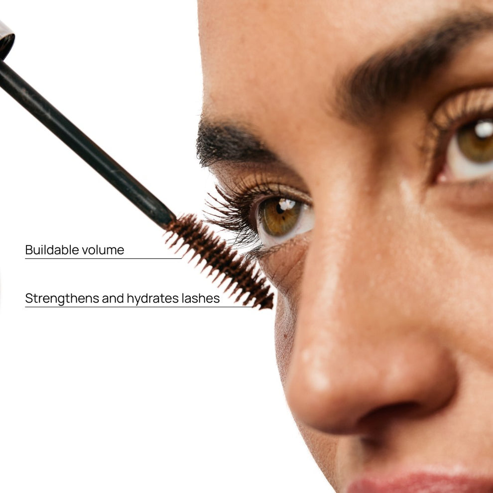Tubing volume mascara with castor oil – Aime